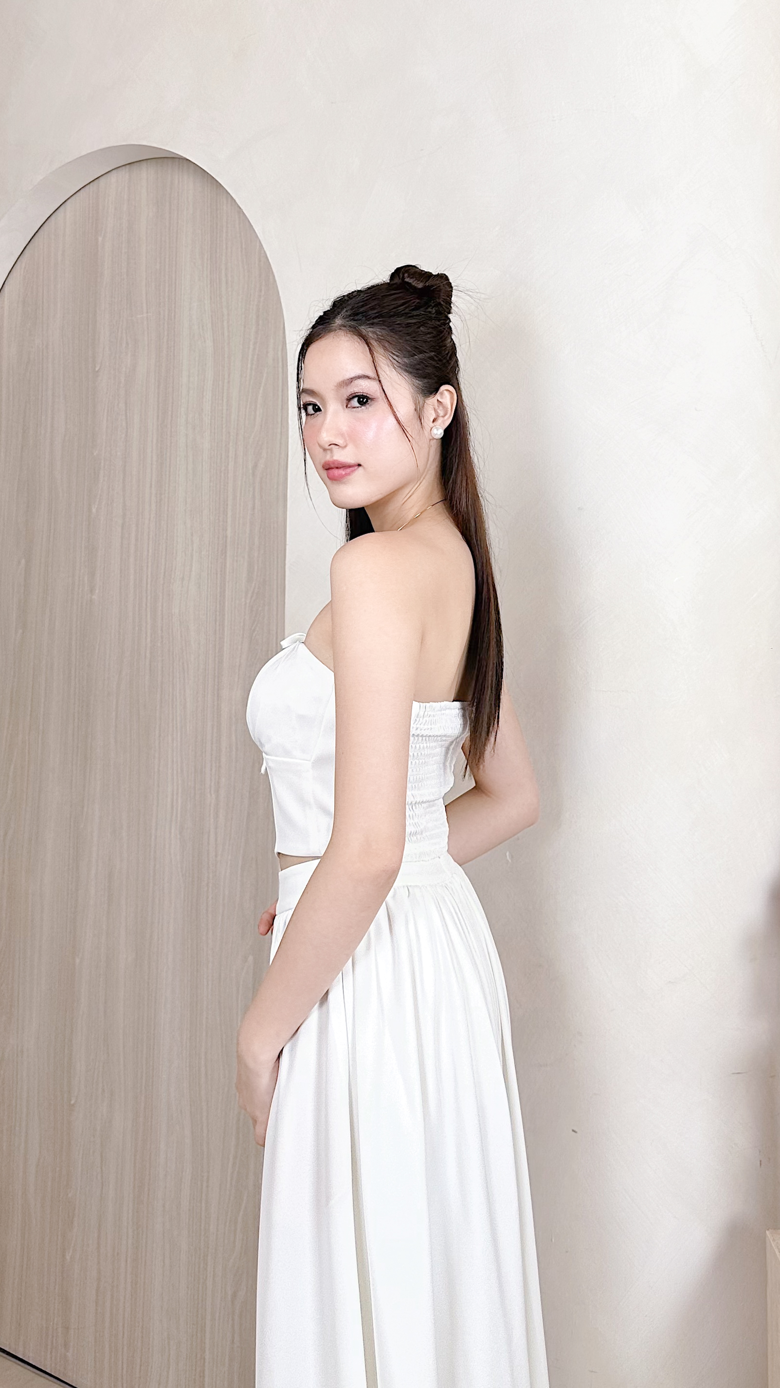 L562 Eliora Straight Neckline Front Tie Top in White | Mikayla